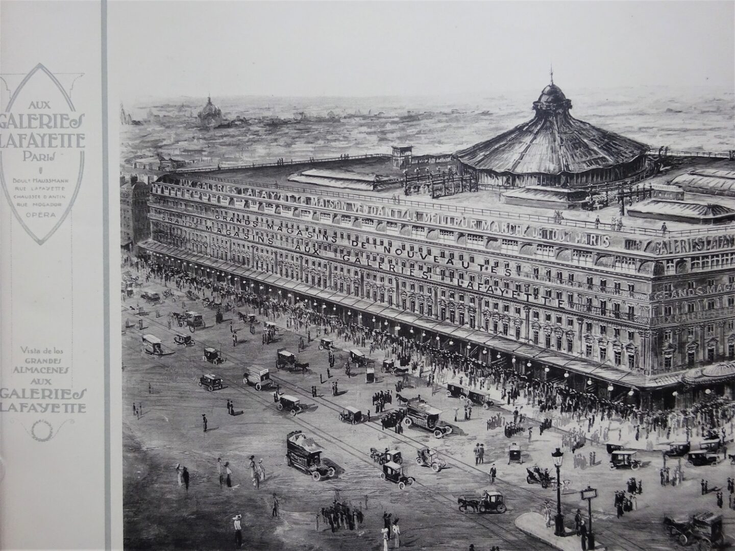 Paris. Edité par les Grands Magasins aux Galeries Lafayette. Paris ...